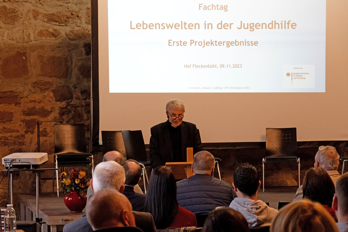 IFW-Fachtag CareLeaver thematisierte Lebenswelten in der Jugendhilfe