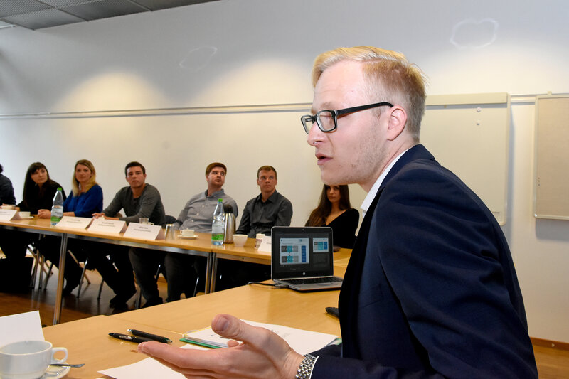 Wissenschaftsminister Prof. Dr. Konrad Wolf besuchte den RheinAhrCampus ...