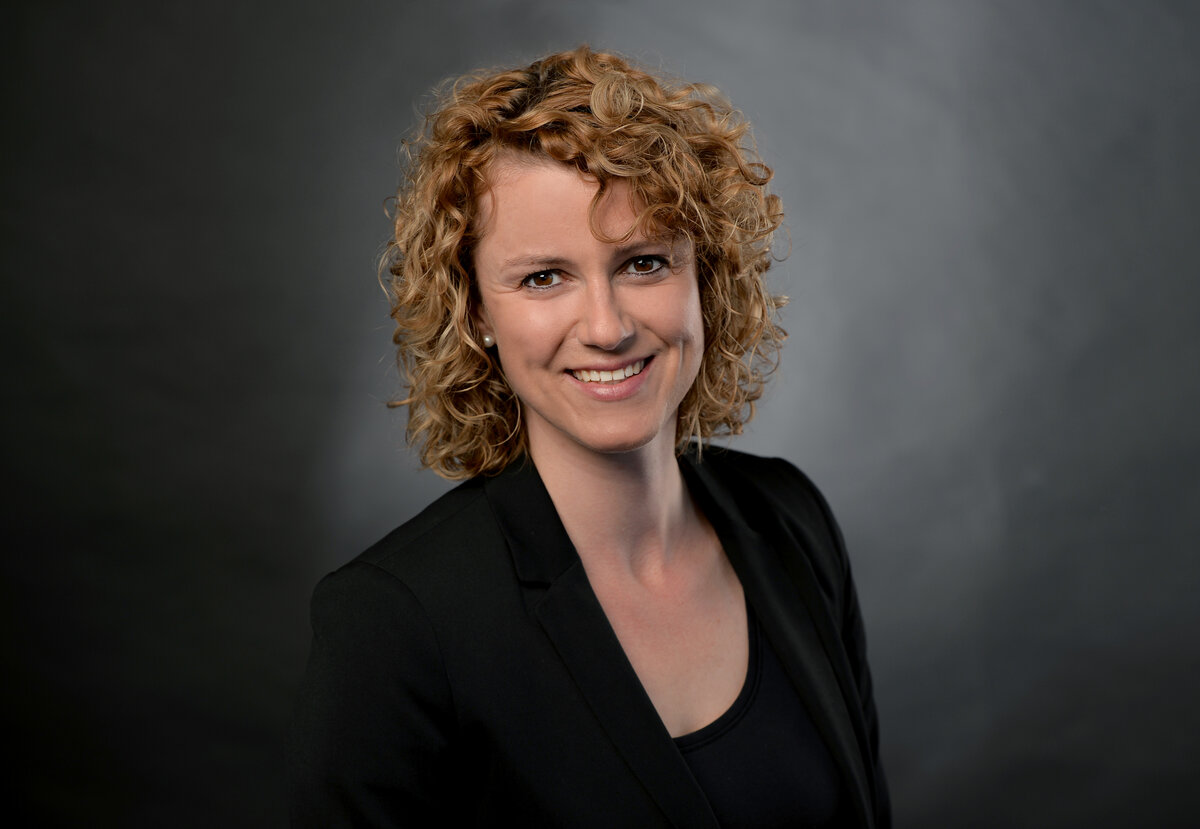 Stephanie May ist zuständig für die Öffentlichkeitsarbeit im Fachbereich