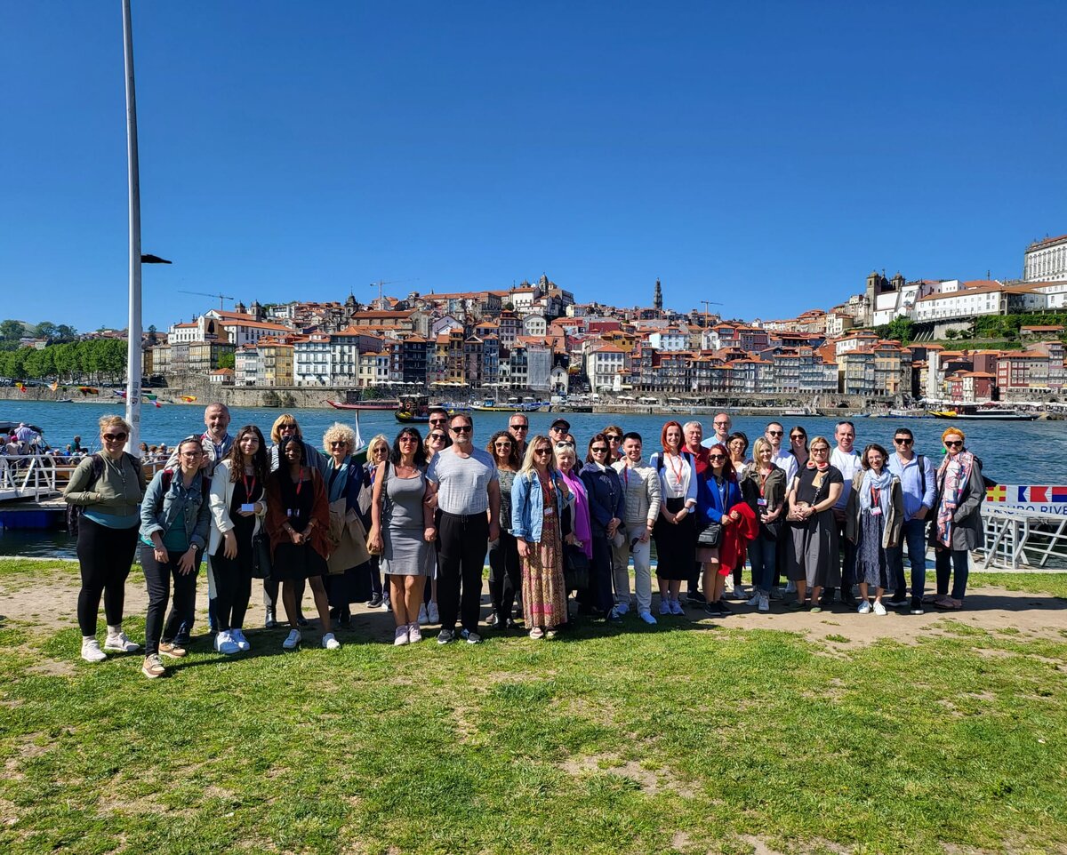 Jessica Rock zu Besuch an der Partnerhochschule in Porto