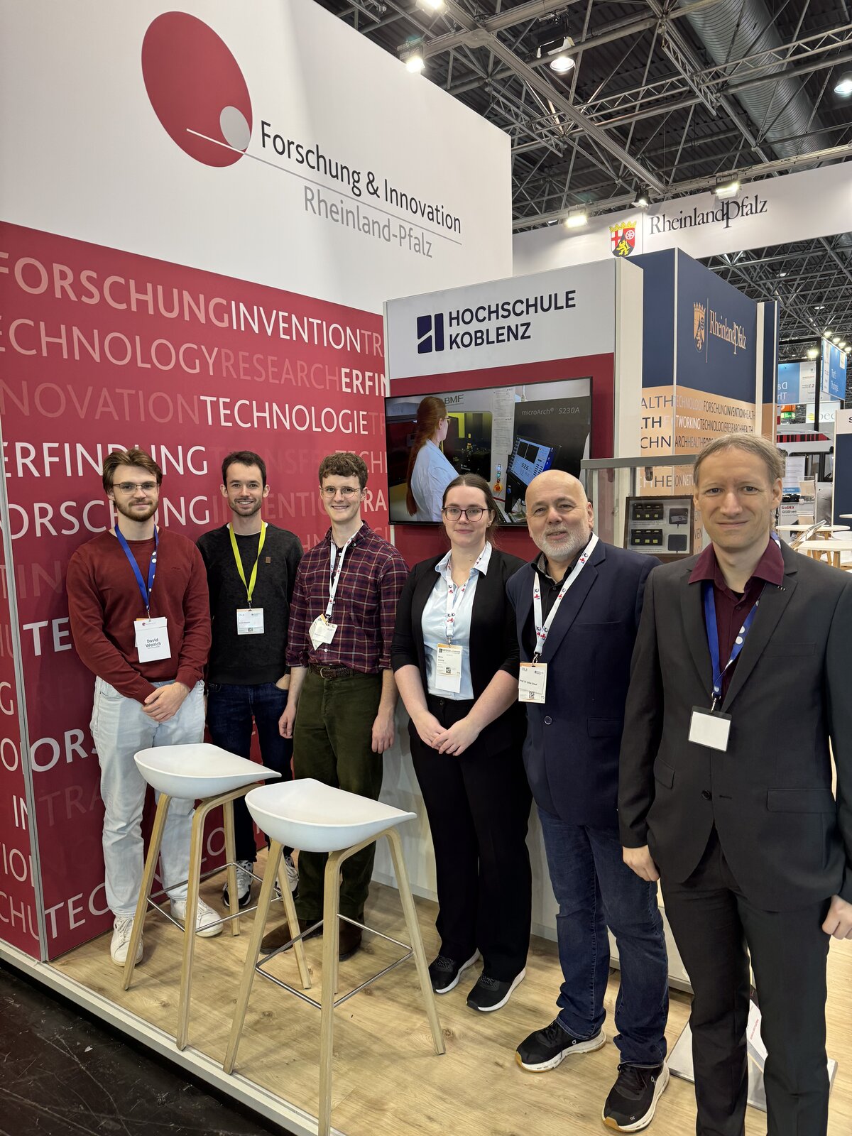 Medica 2025: Hochschule Koblenz präsentiert Mikronadel-Systeme