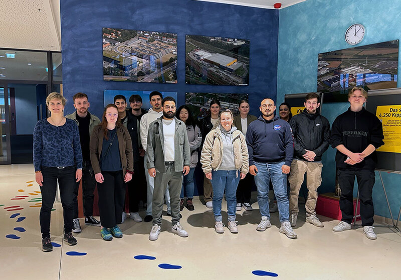 Spannende Exkursion für Studierende des Campus Remagen zum dm ...